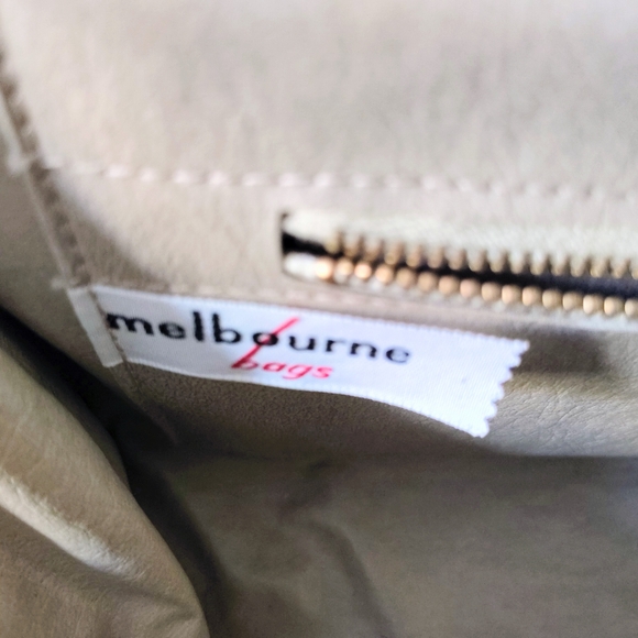 Melbourne bags | Bags | Vintage Melbourne Cream Handbag | Poshmark